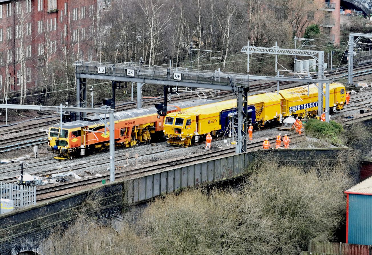 Network Rail completes major rail upgrade in Manchester as part of ...