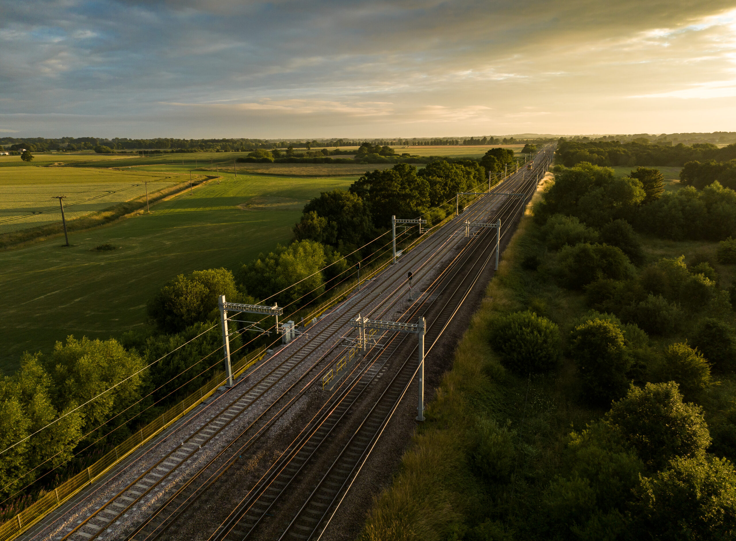 Transpennine Route Upgrade’s first electric wires now in place to power ...