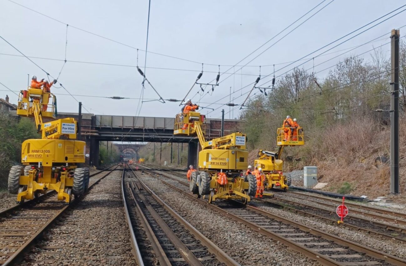 Easter railway upgrades completed between Leeds and York - Transpennine ...